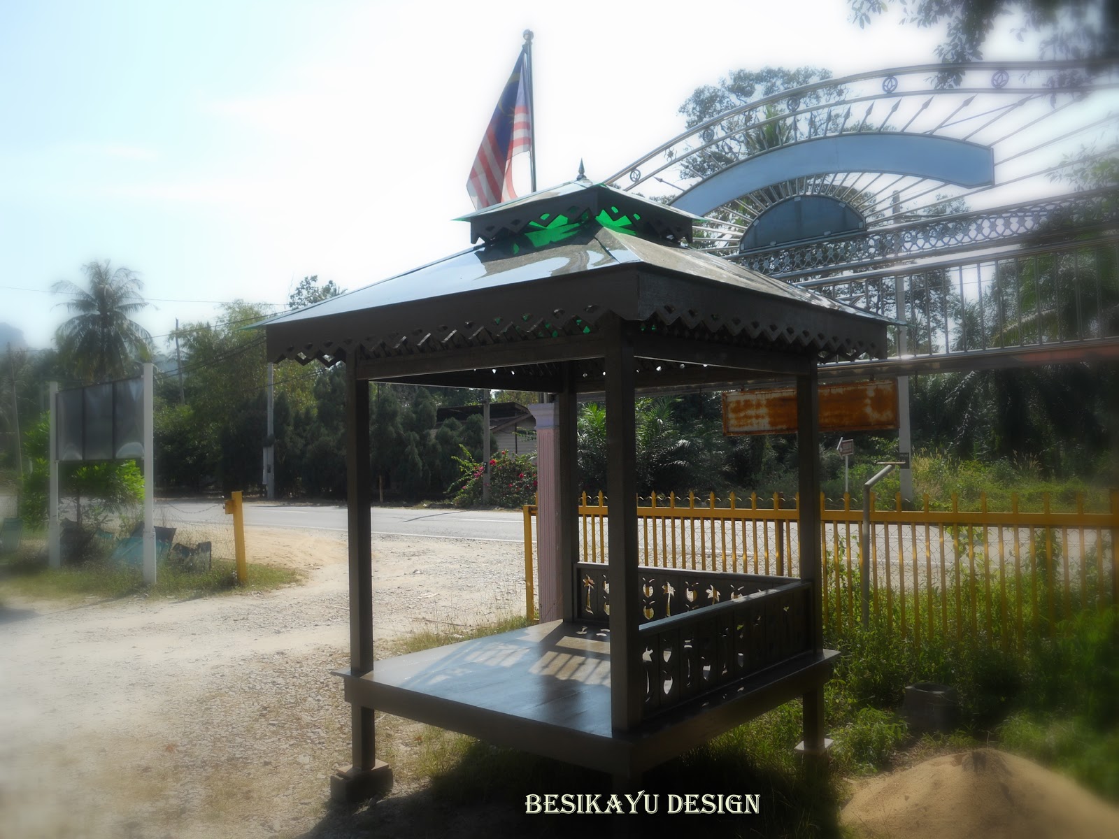 BesiKayu Design: gazebo & kerusi taman