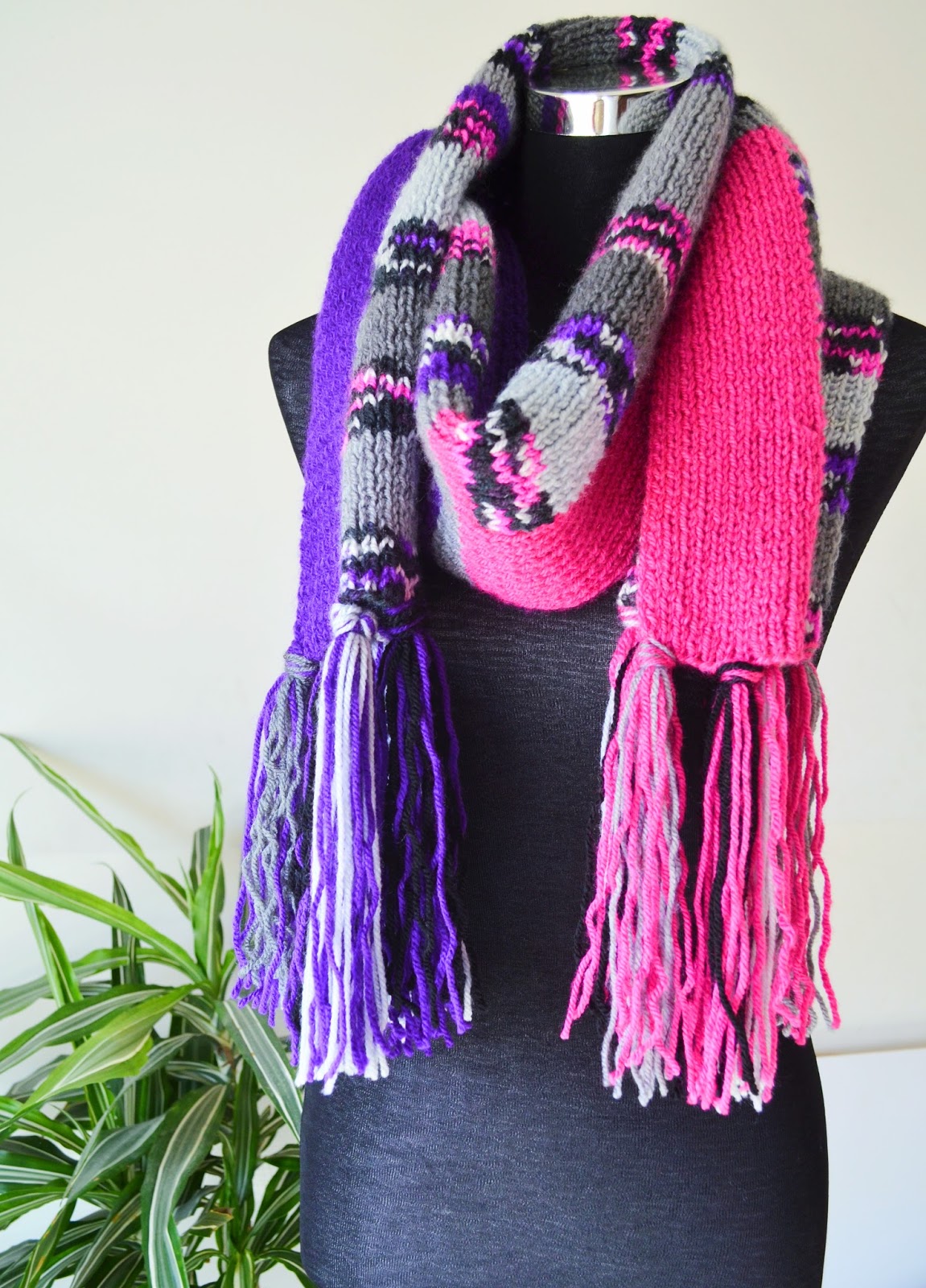 Blocked Colors Knitted Scarf ~ Wiam's Crafts
