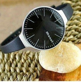 Monol Online Shop: Jam Tangan Monol Warna Hitam Cantik 2011