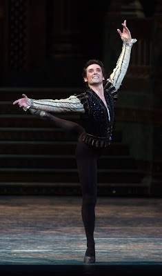 Internationalversionballetymas: Farewell, Angel Corella