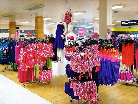 Visual Merchandising 101: BHS Fashion