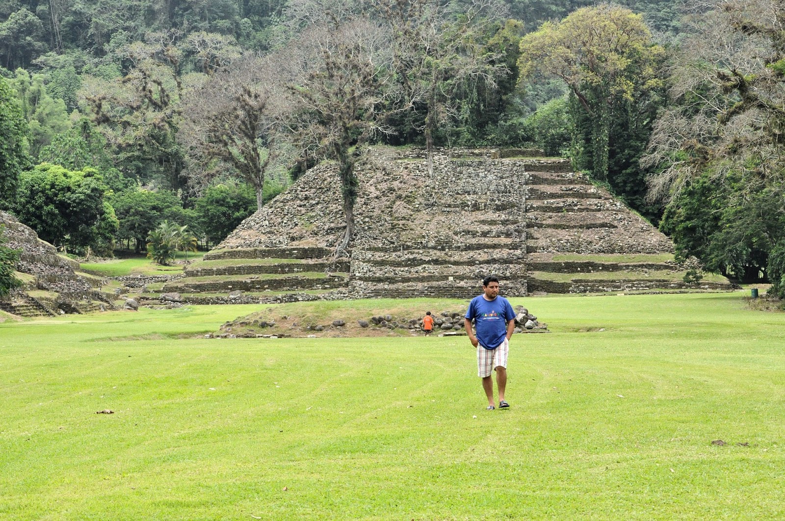 Unique Wallpaper: Zona Arqueológica "El Cuajilote" - Pirámides ...