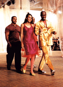 En attendant Versace - Timodelle Magazine