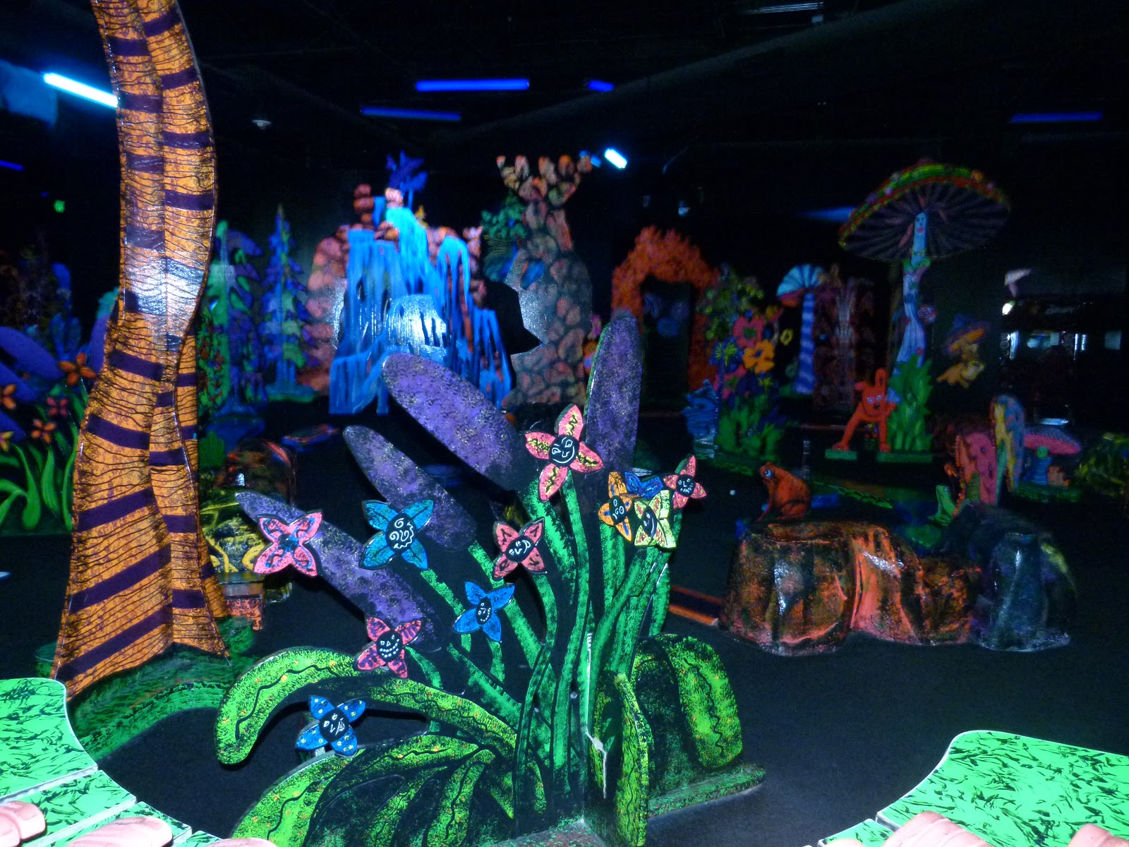Things To Do In Los Angeles: Putting Edge Glow in the Dark Mini-Golf