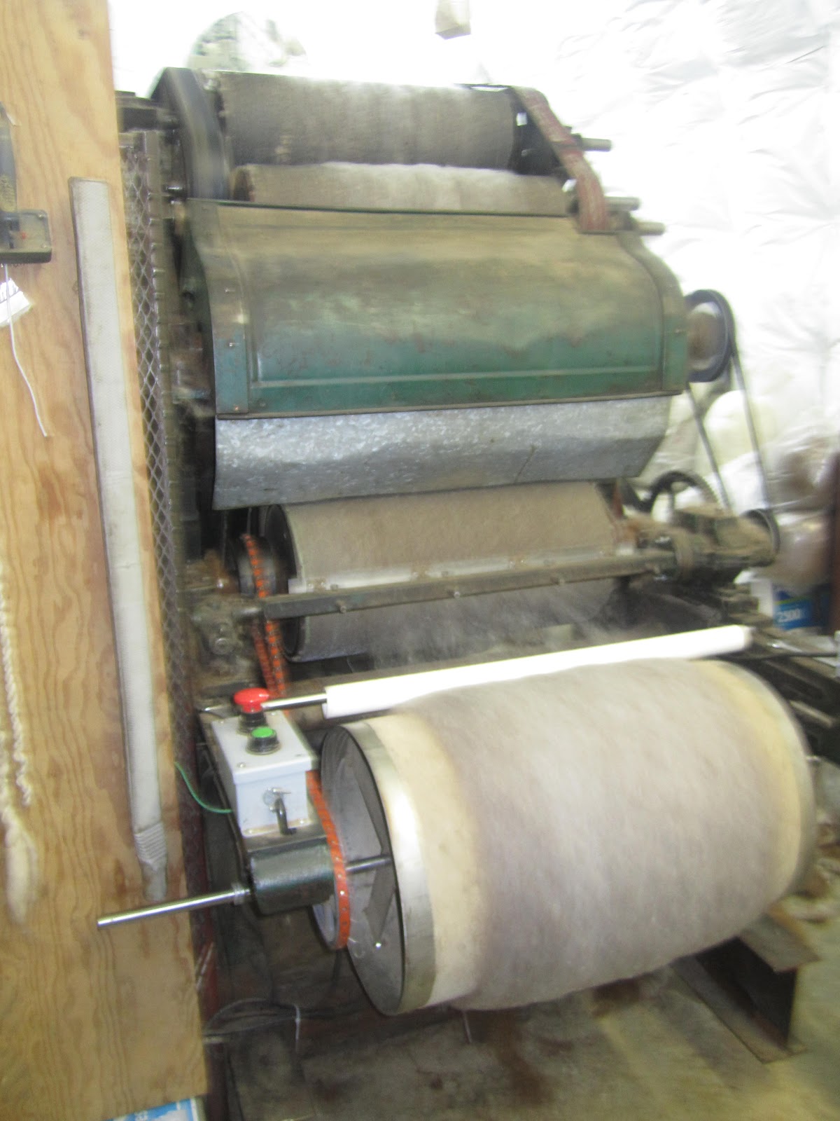 Smith and Ewe, fibre dyer and handspinner: Visit at Qualicum Bay Fibre ...