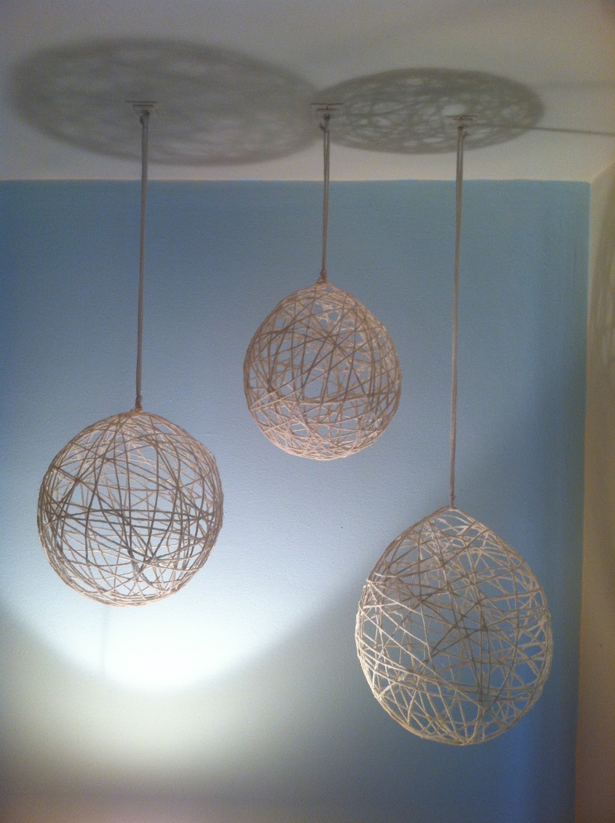 The Crown Jules: DIY String Lanterns