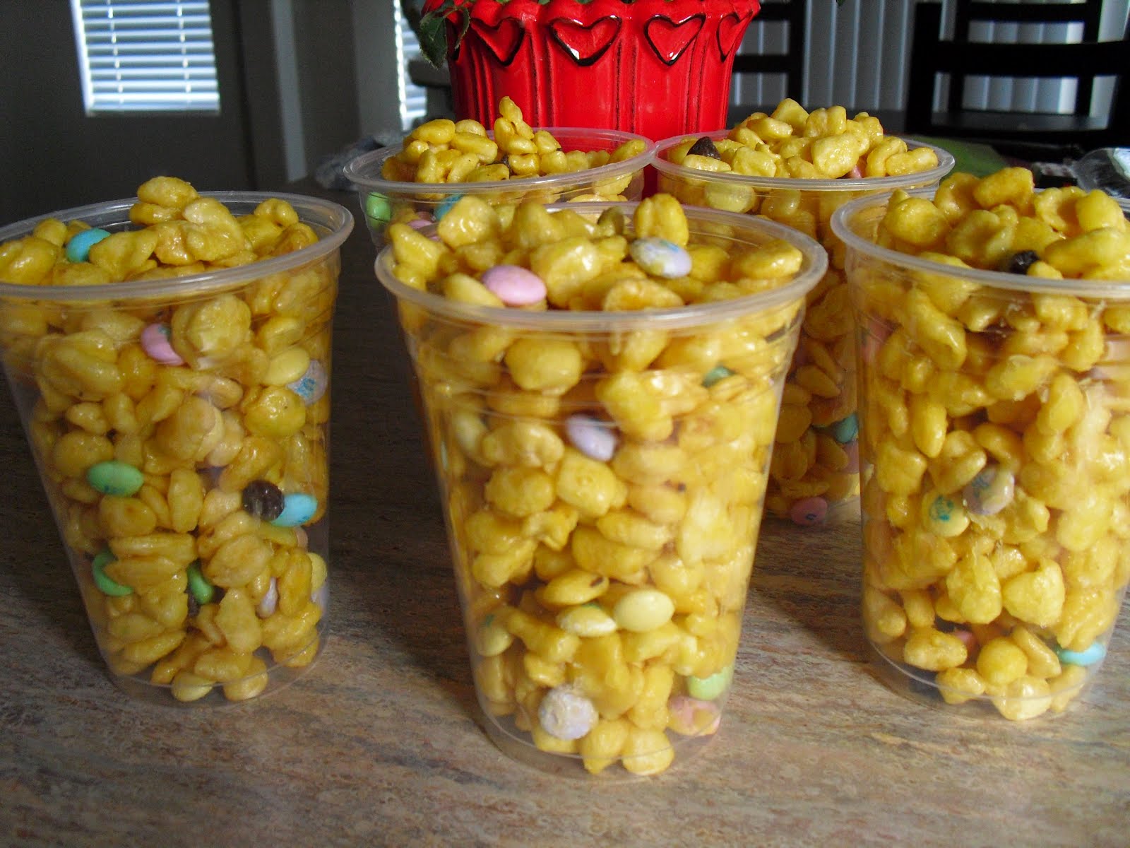 Lindsey's Kitchen: Corn Pop Confetti Cups