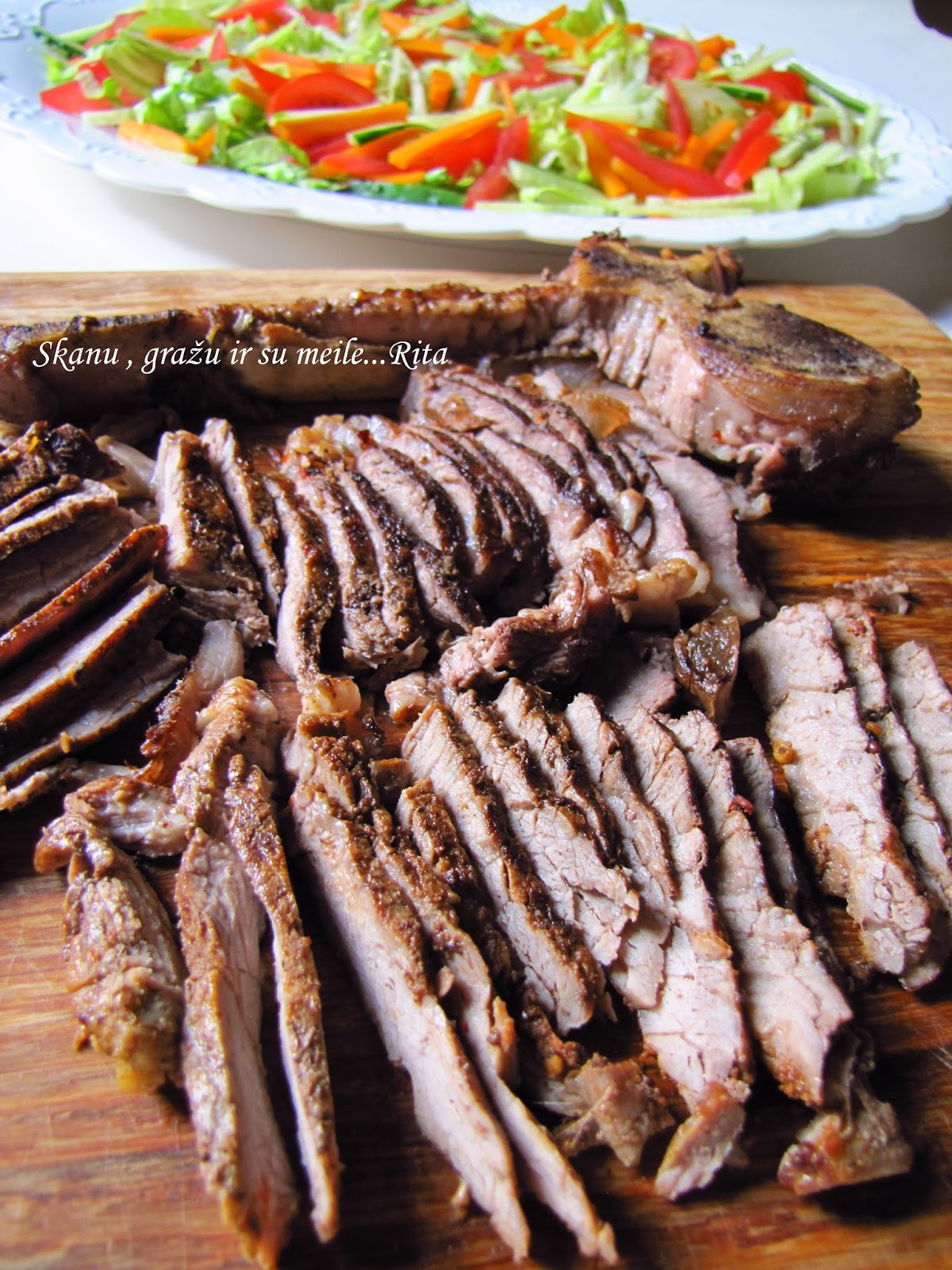 Ritos receptai : Salotos su jautiena