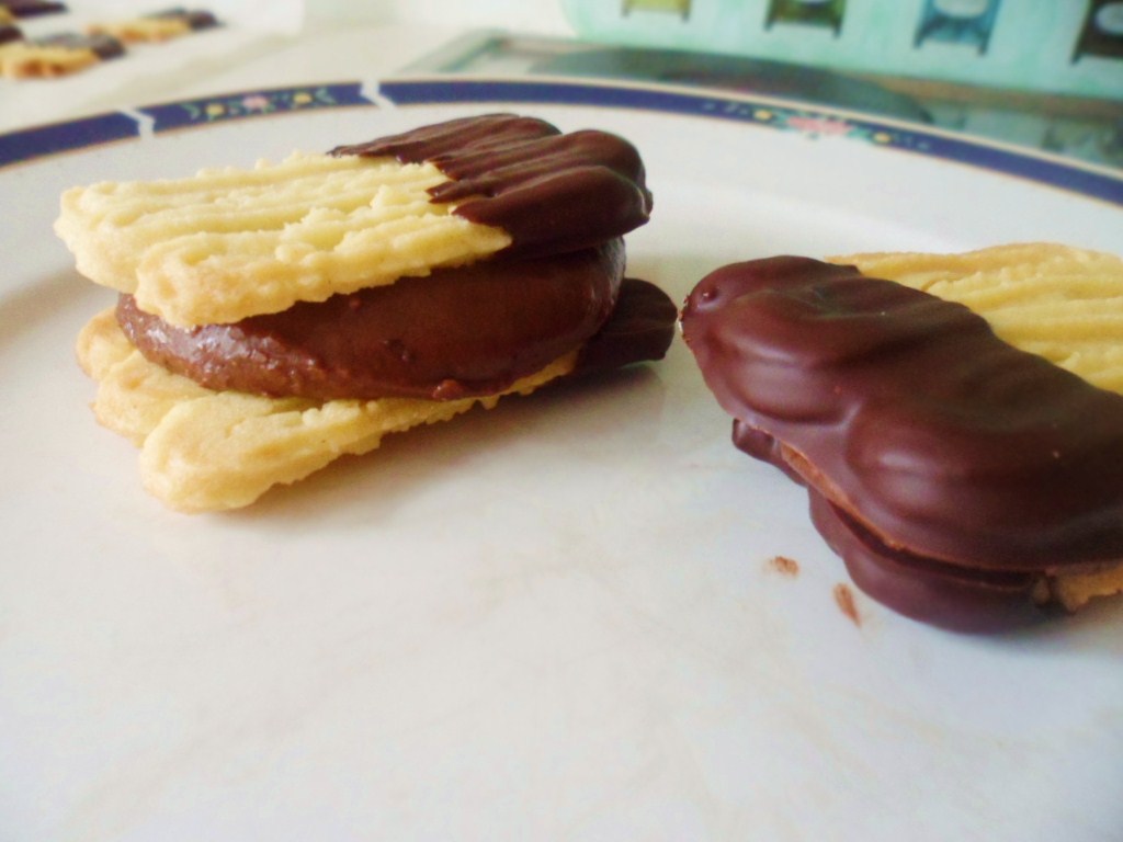 ♥ Deerly Beloved Bakery ♥: Guest Blog Post! Danielle's Viennese Whirl ...