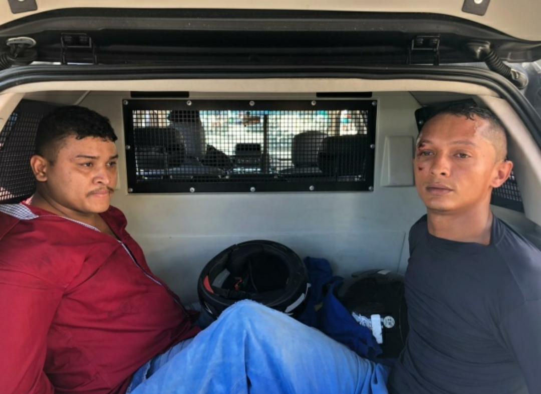 Tentativa De Roubo A Carro Forte Termina Em Tiroteio E Dois Feridos Em
