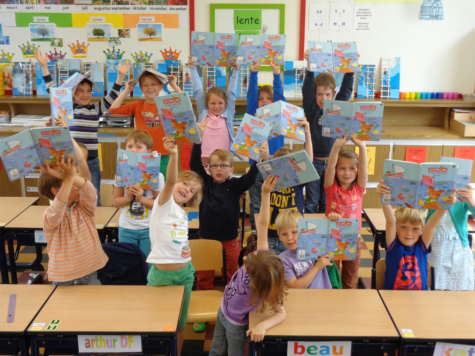 De Bergop Tiegem - eerste leerjaar: Ons 5de - en dus laatste - leesboek ...