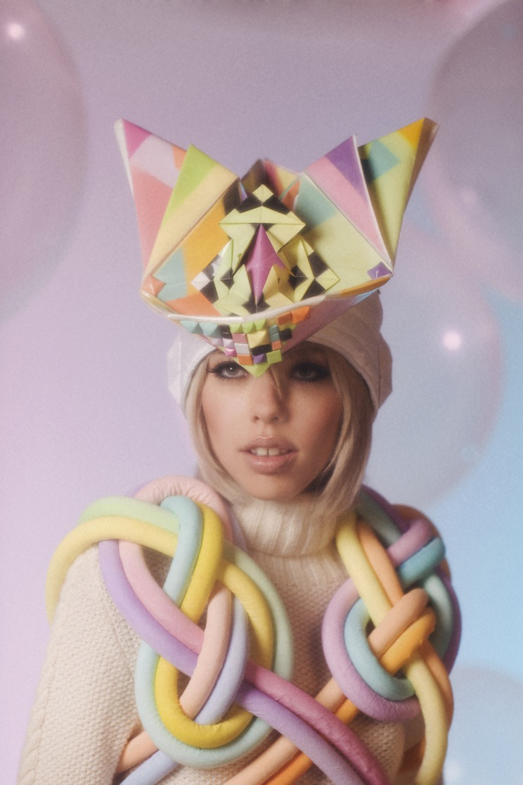 Samara Donda | the Fashion Spot