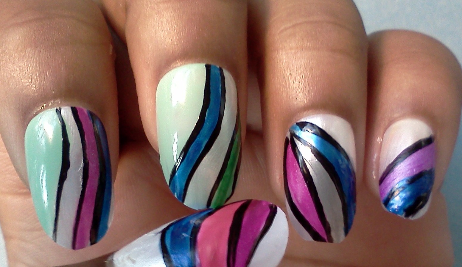 Great Lashing: Nail Art: Pucci-Inspired Nails