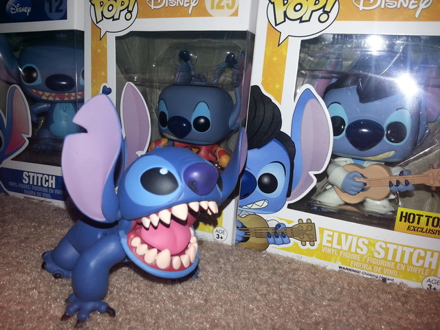 THE ACTION FIGURE DOJO: Revoltech Stitch