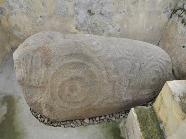 BATU GONG SIGINDO BETUNG KUMUN - Kerinci Inspirasi
