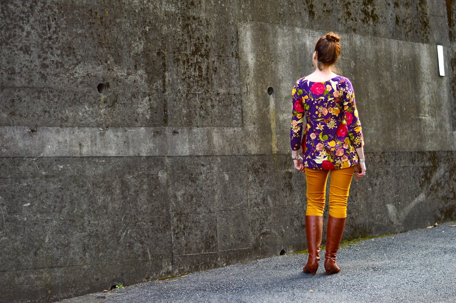 Beth Being Crafty: Split-Yoke Ruby Top!