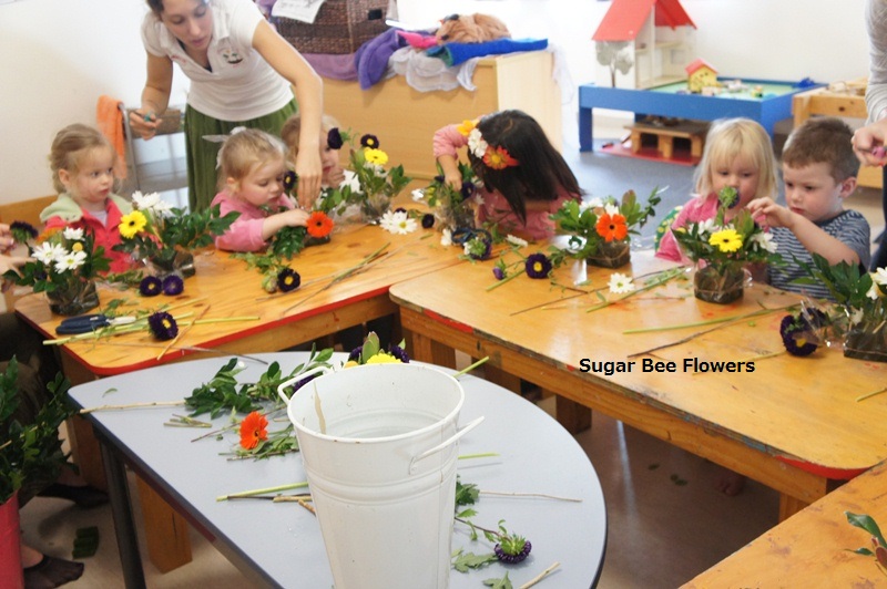 Sugar Bee Flowers: Flower arrangement for the kids