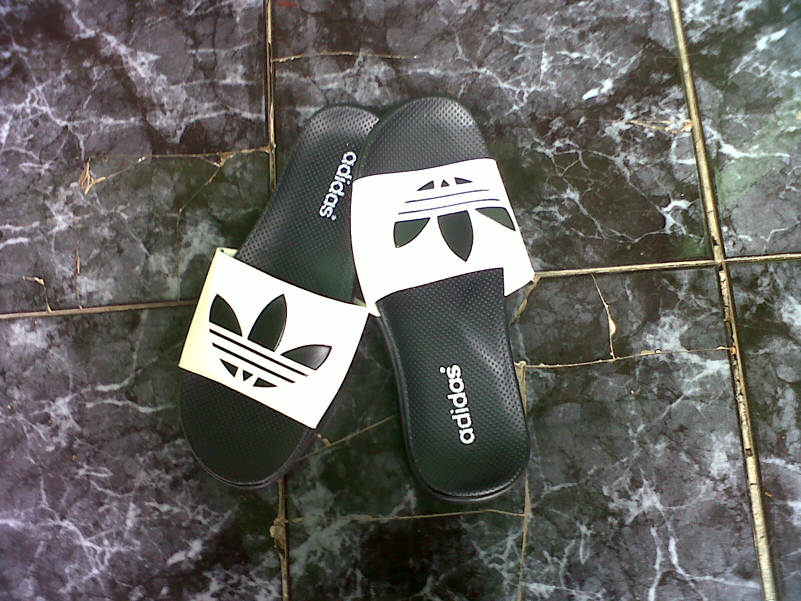 FUTSAL-THREE-ELEVEN: sandal adidas lokal