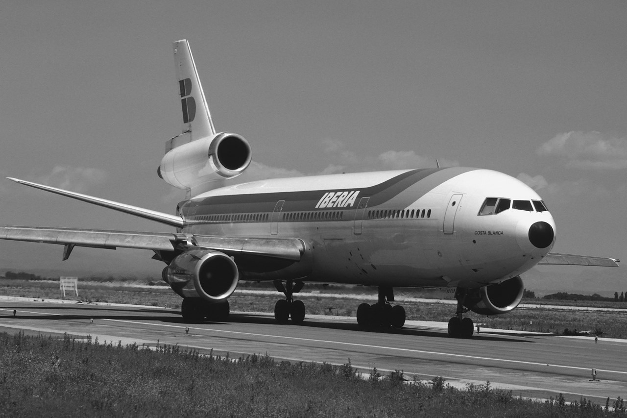 Aviación por Leandro : 1973 - Mc Donnell Douglas DC-10 "Costa Blanca" IBERIA