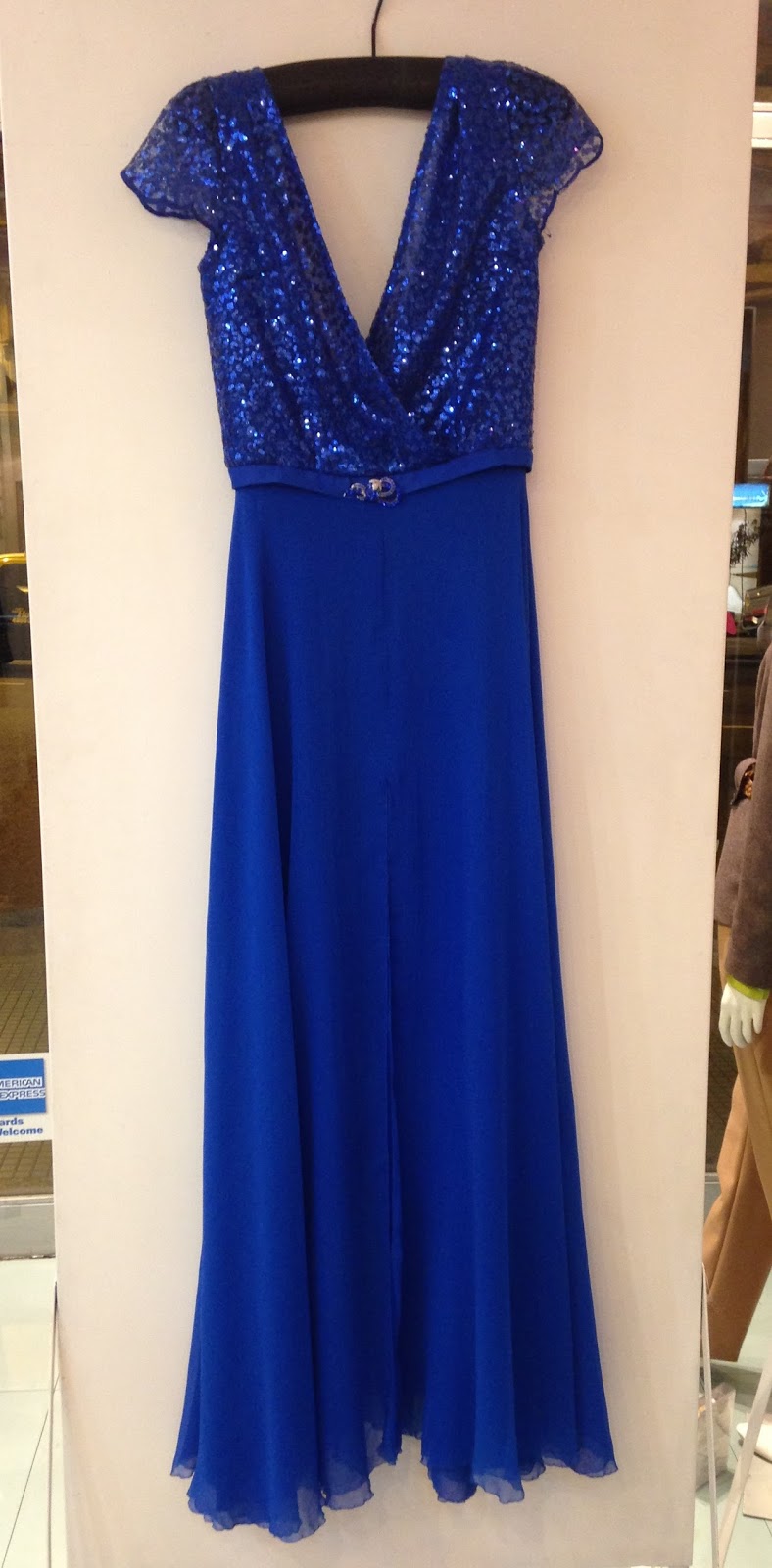 La Moda se viste en Azul Francia!!