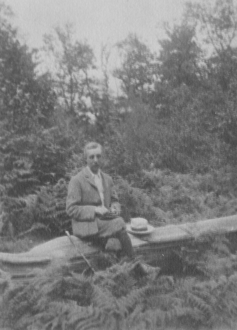 Family Holidays: Devonshire holidays in the words of Arthur Morris and ...