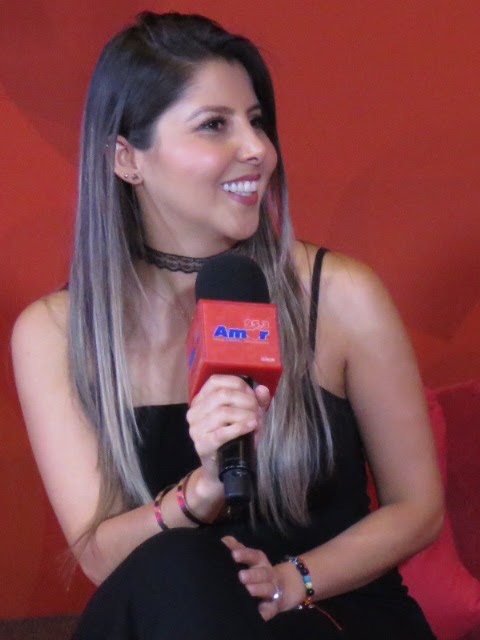 TODO AL AIRE: SANDRA VILLALOBOS UNA PRINCESA CON MICROFONO