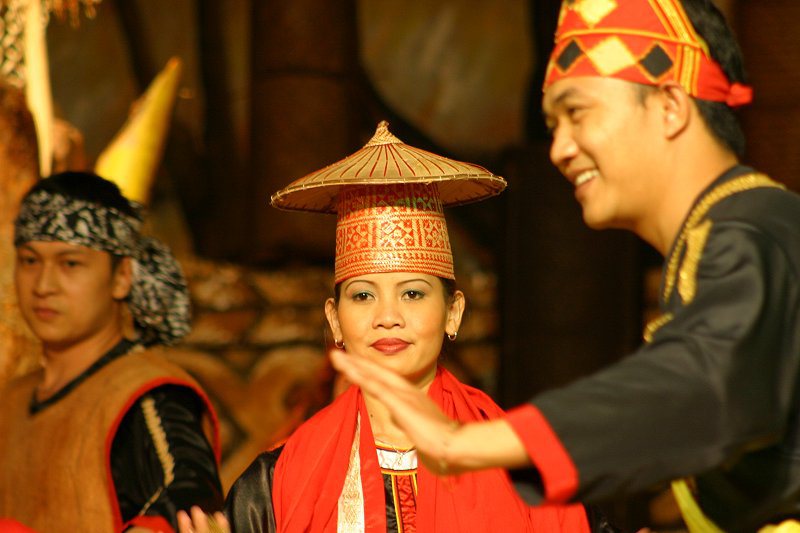 Bidayuh custom and tradition: Bidayuh Dance