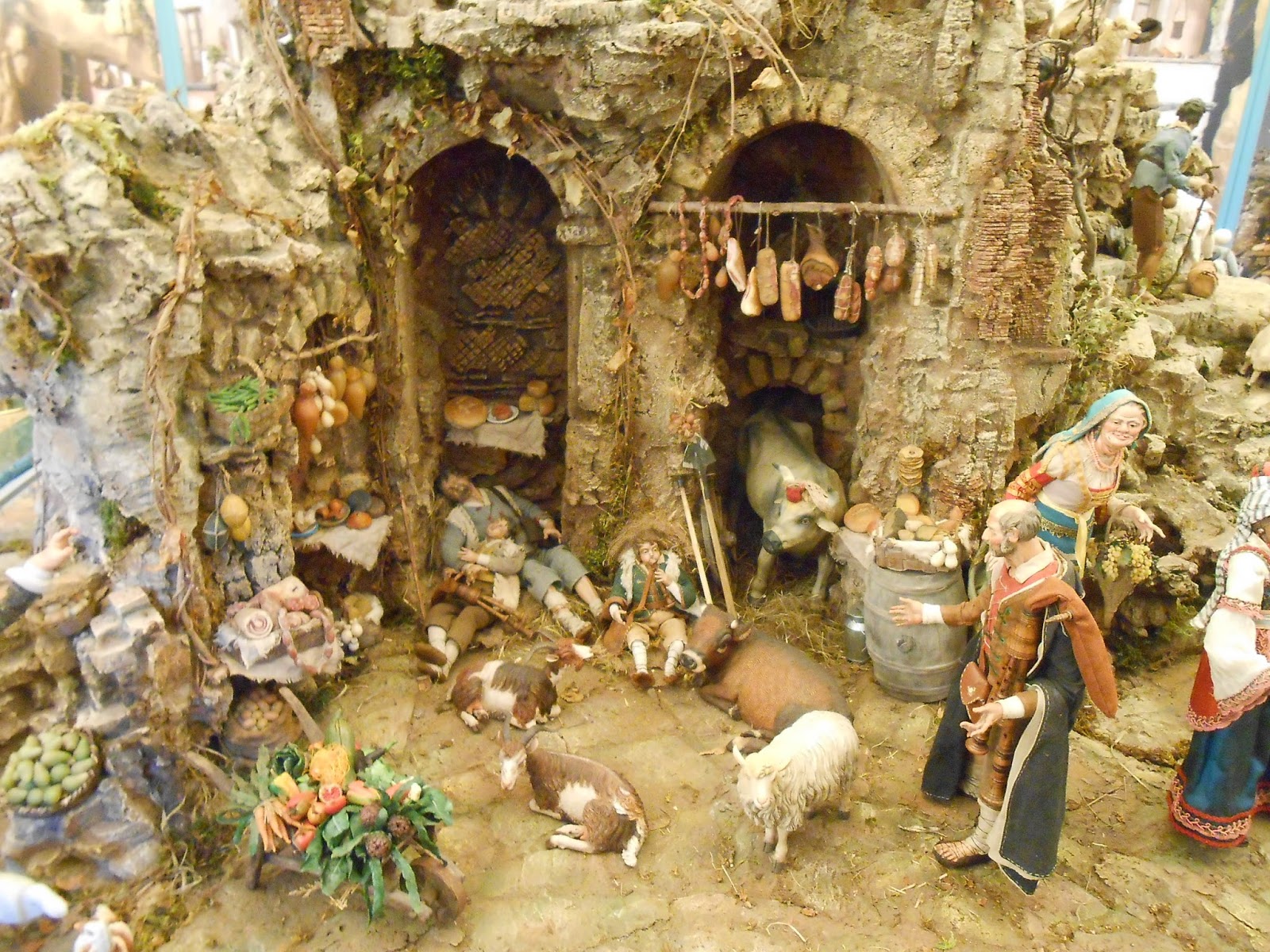 New Liturgical Movement: A Traditional Neapolitan Nativity Scene