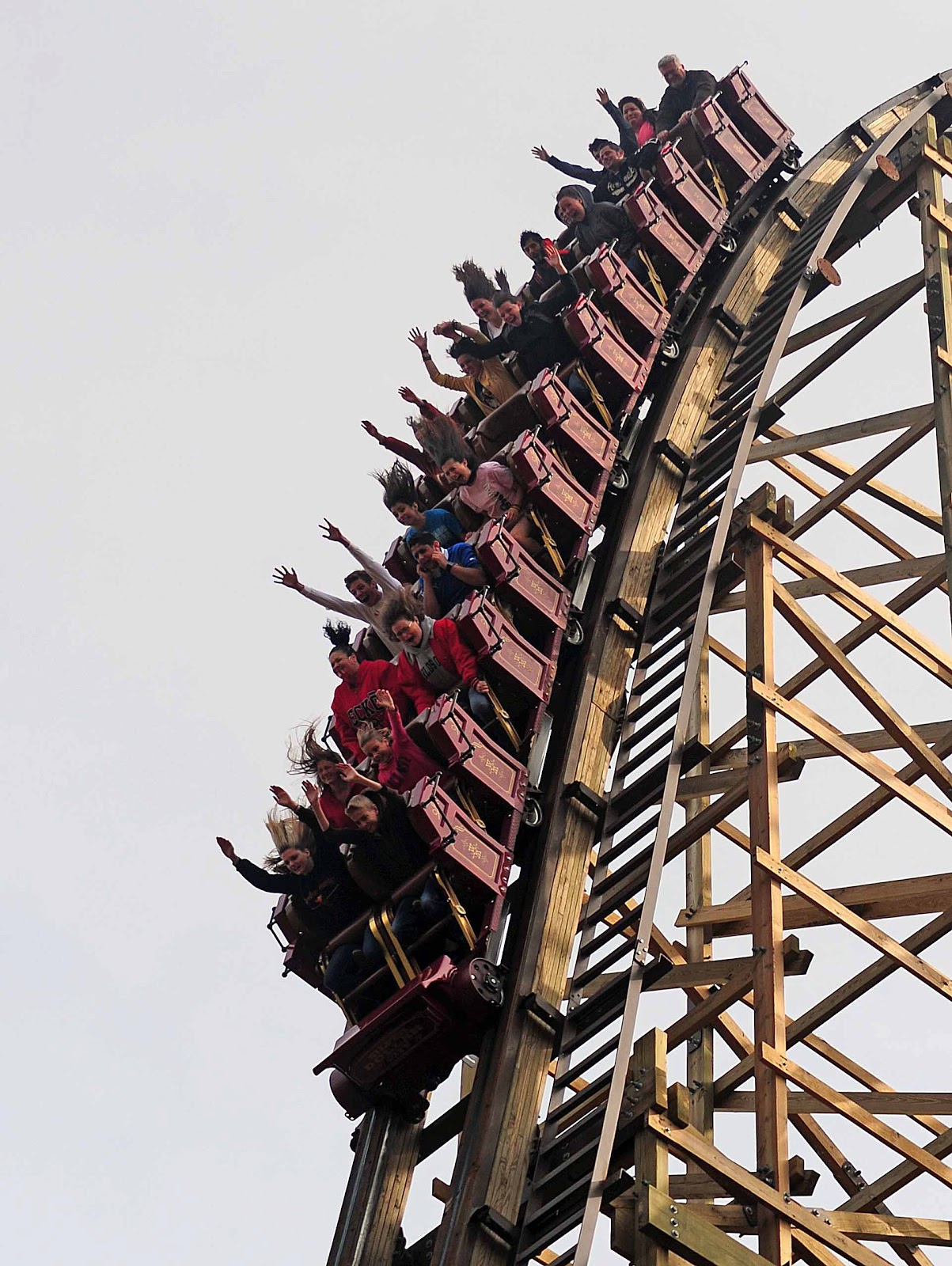 NewsPlusNotes: Scott And Carol Present A Look at OutLaw Run