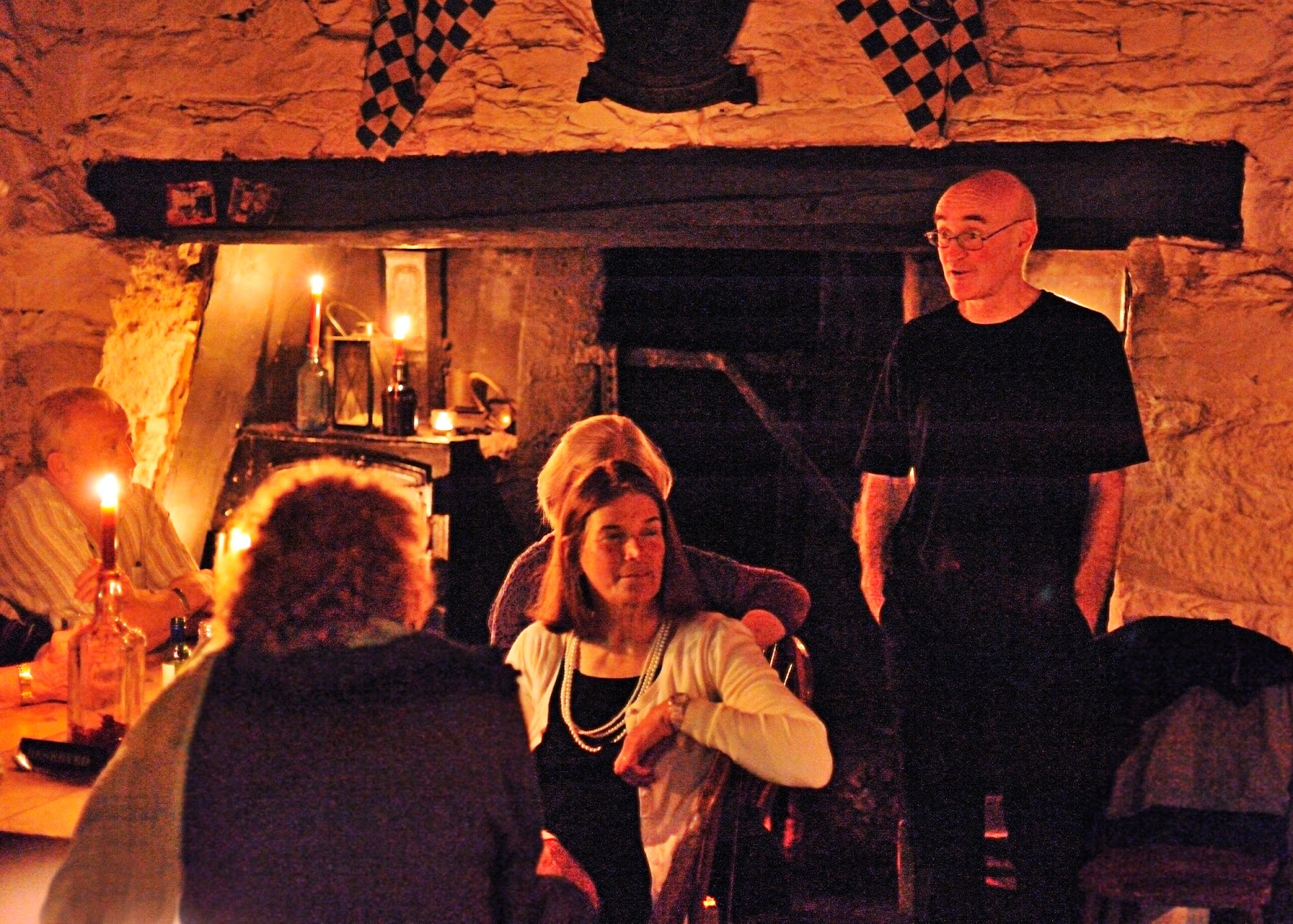 An Seanchai: What's the Story: Storytelling & Song At An Seanachaí