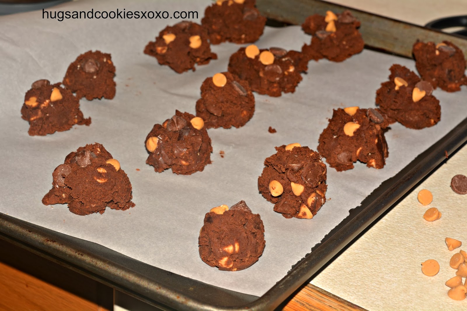 THE MOST INSANE CHOCOLATE PEANUT BUTTER COOKIE EVER!!!!!! - Hugs and ...