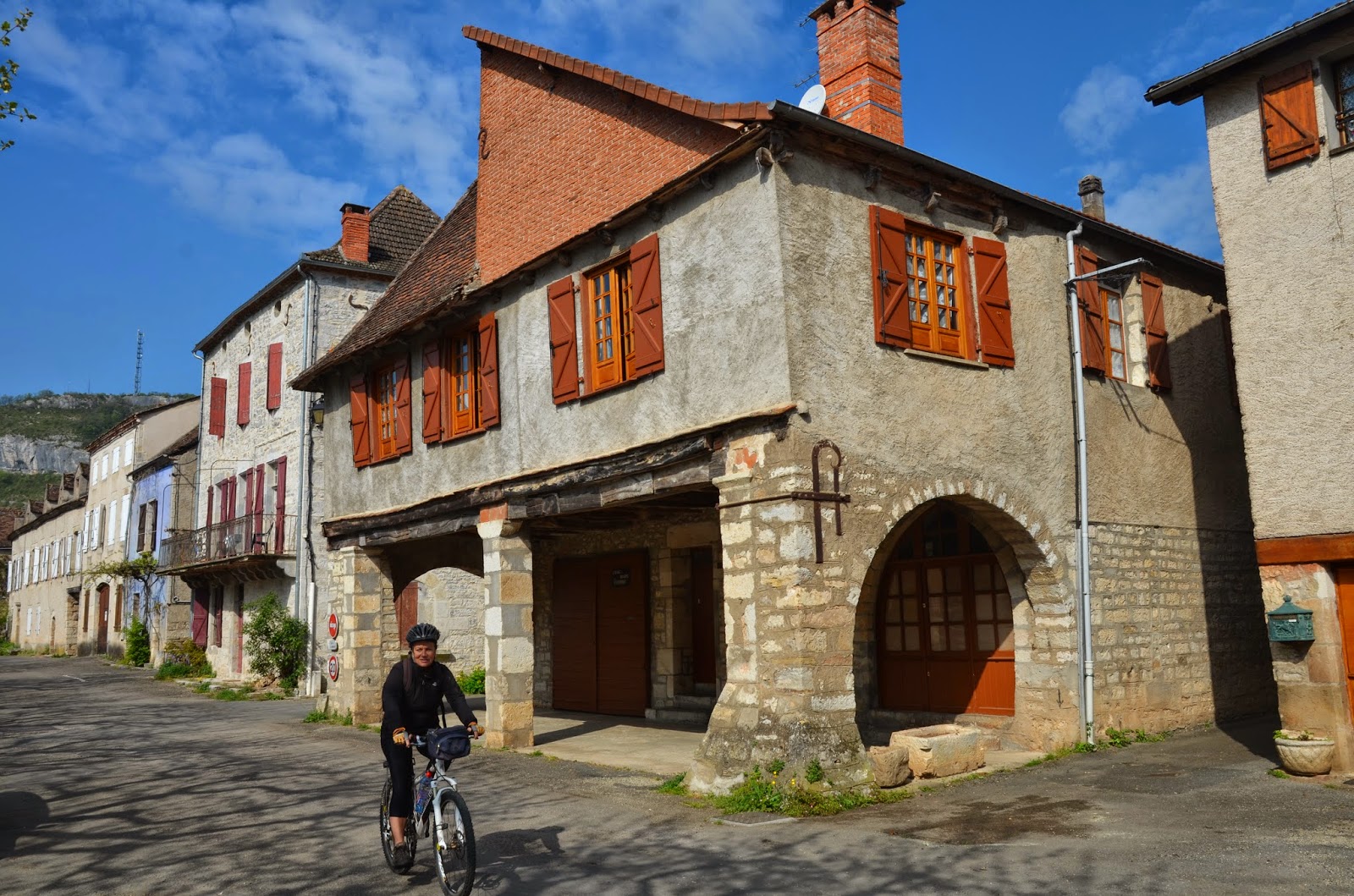 Dimanche 13 avril 2014: Circuit n°34 rouge de Cajarc,Lot, dist:33km ...