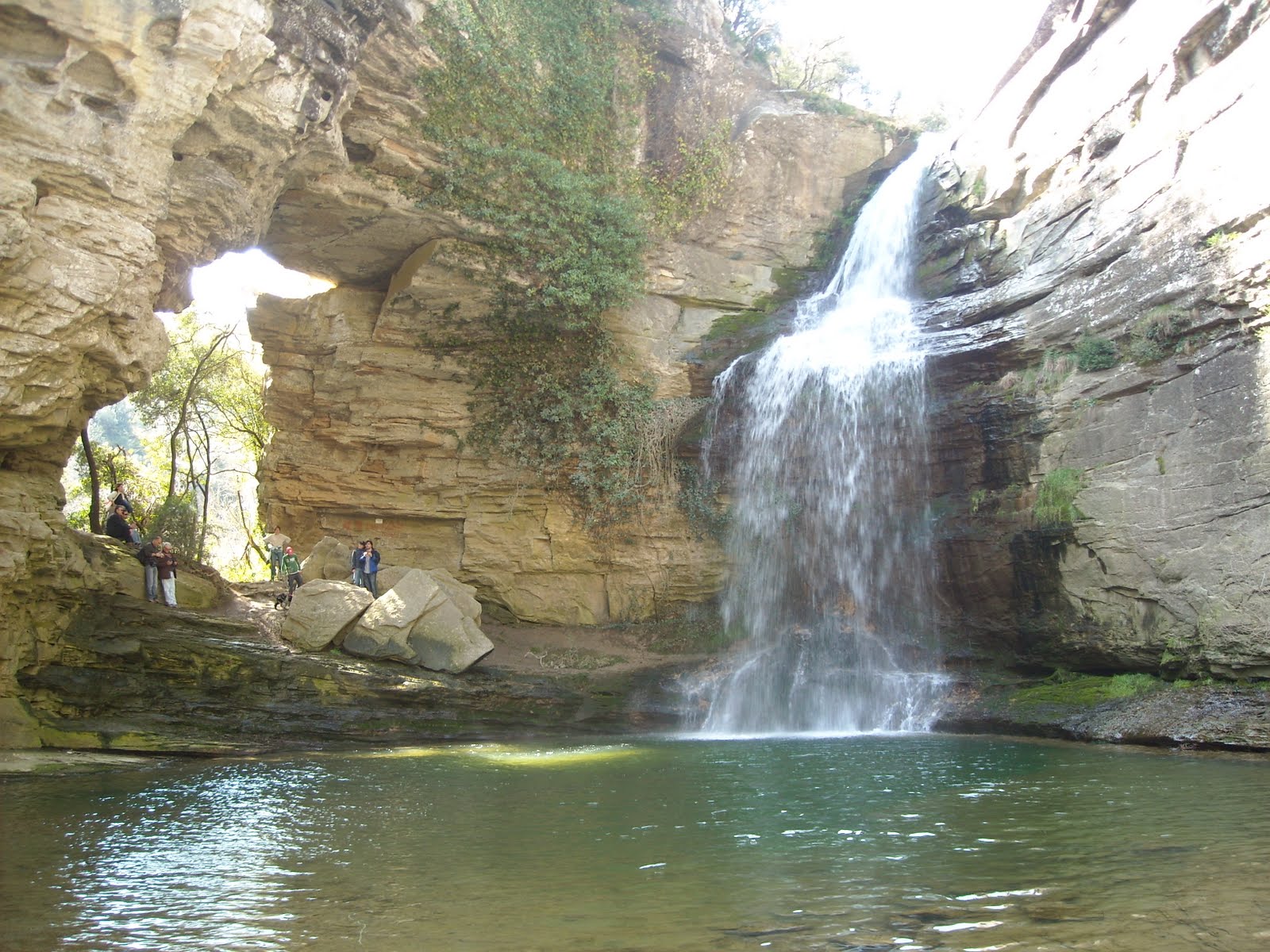 TRAVELONOFF: LA FORADADA DE CANTONIGROS