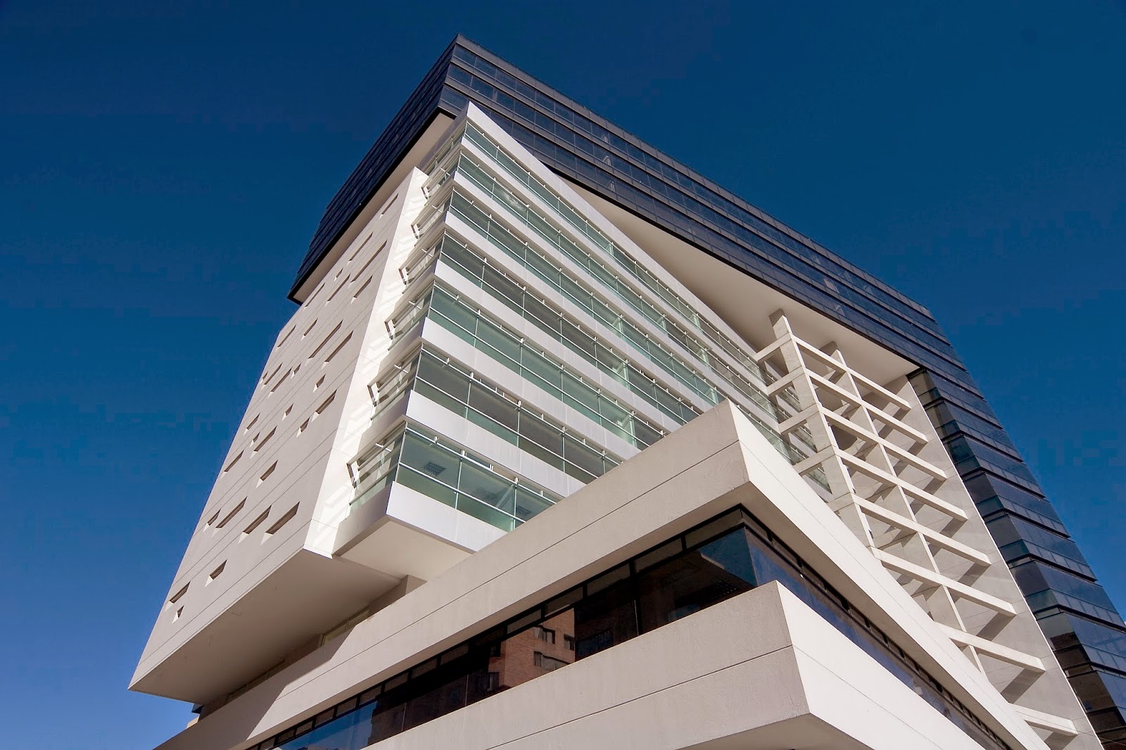 ARQUITECTURA MODERNA EN ECUADOR: diciembre 2014