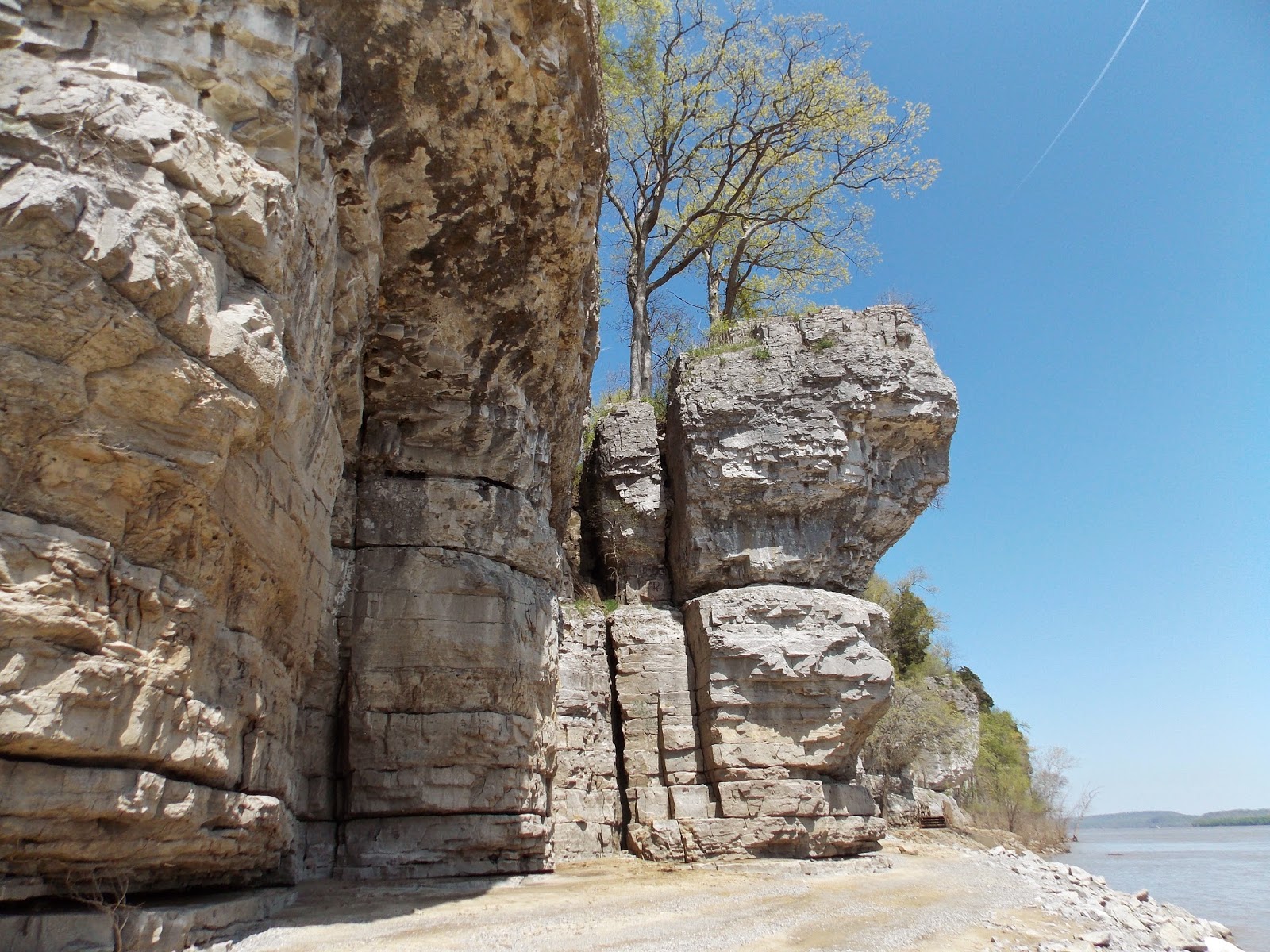 The Schramm Journey: Cave-In-Rock State Park