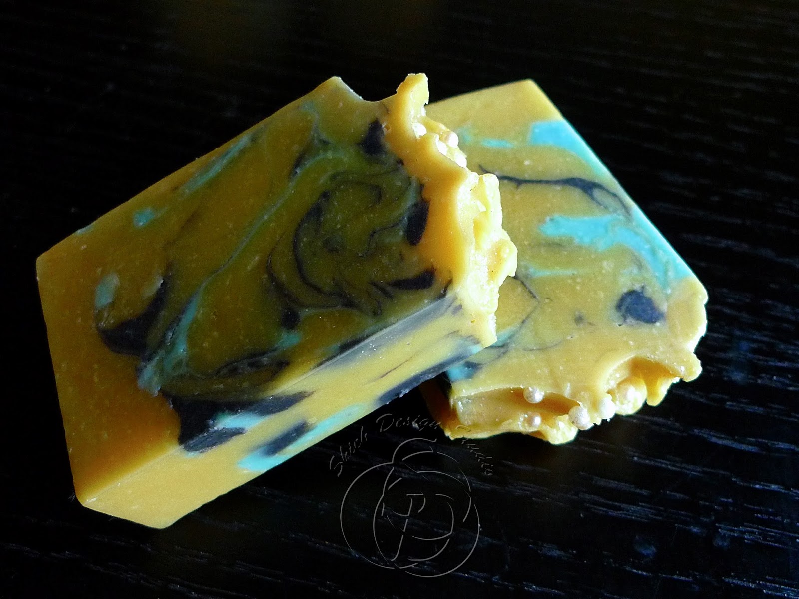 Soap & Restless: Bee's Wax in Soap