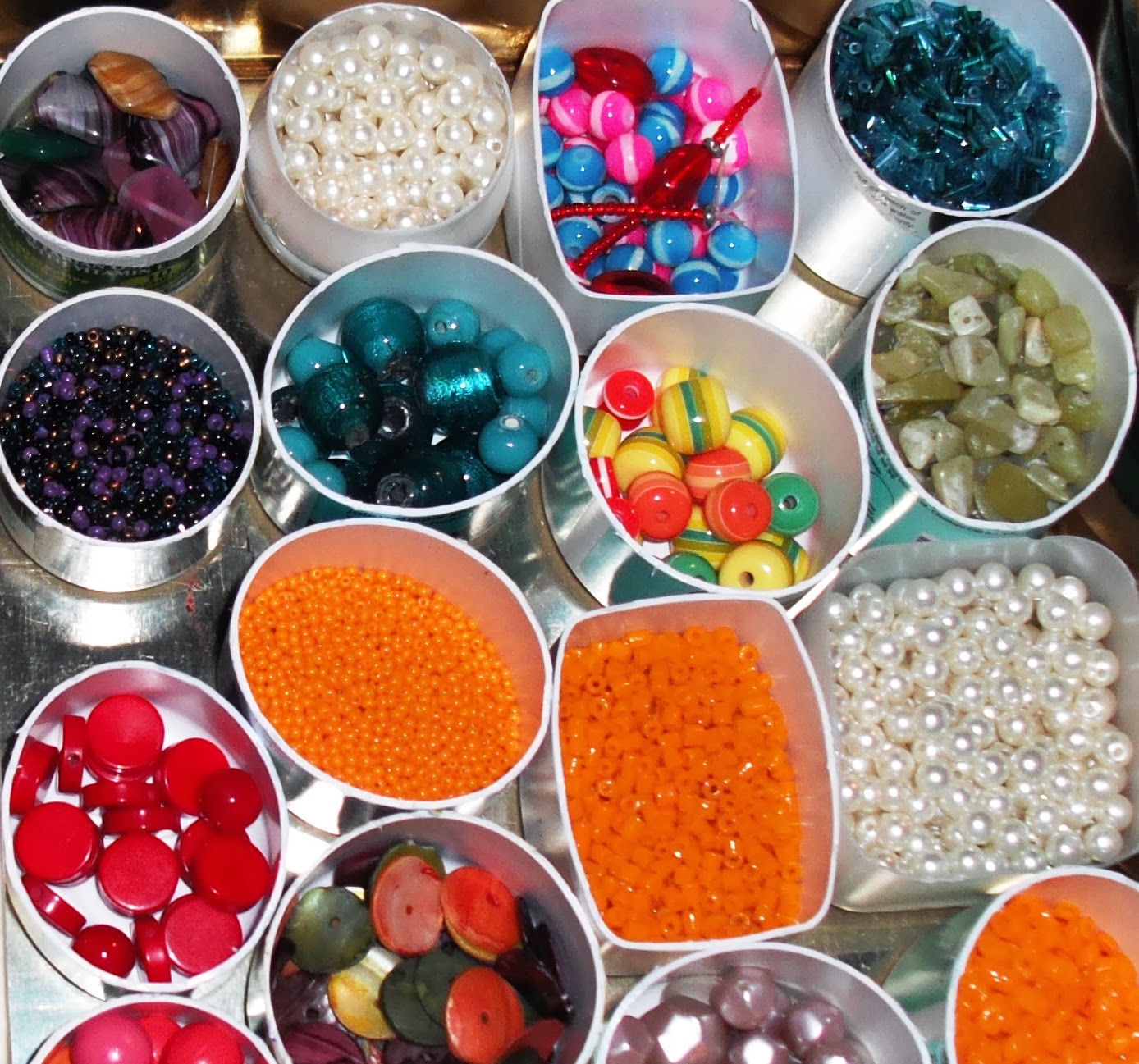 Love my life: Making a storage system for beads.