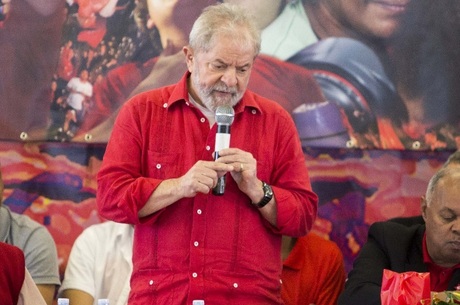 Lula admite erros e diz que crise começou com Dilma | PLUGADOS NA NOTÍCIA