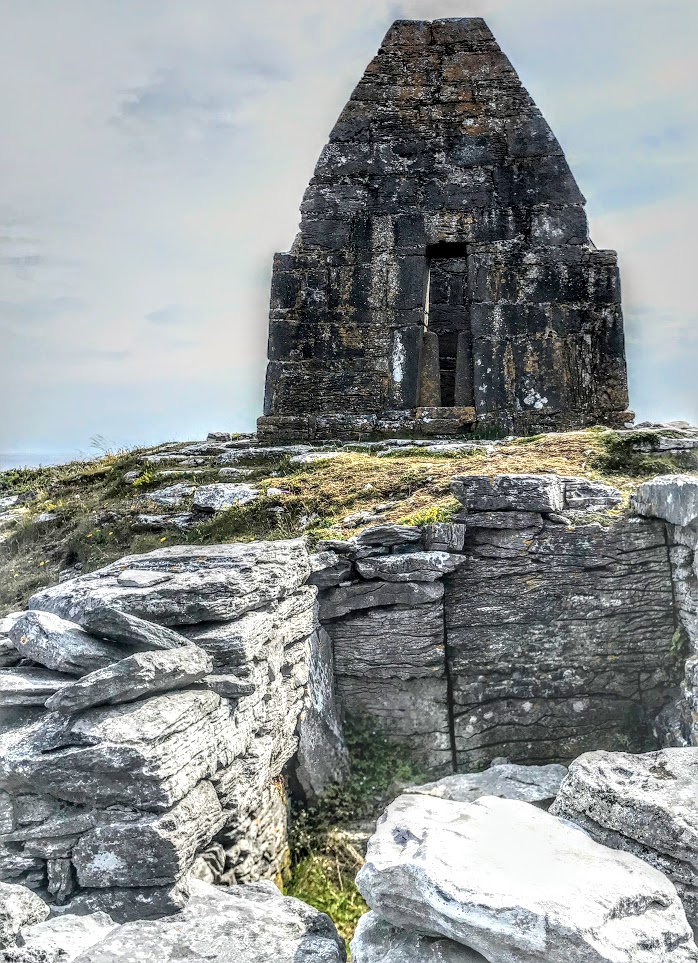 Patrick Comerford: A 1,000-year-old oratory on Inishmore is said to be ...