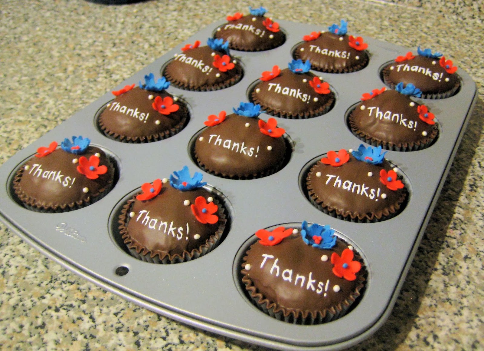 My Cake Corner: End of the School Year Thank You Cupcakes - June 2013