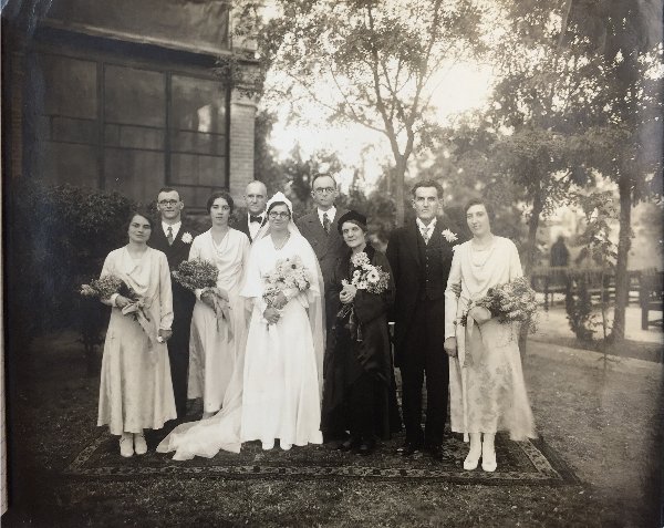 A Pilgrims Heart: John and Batty Stam