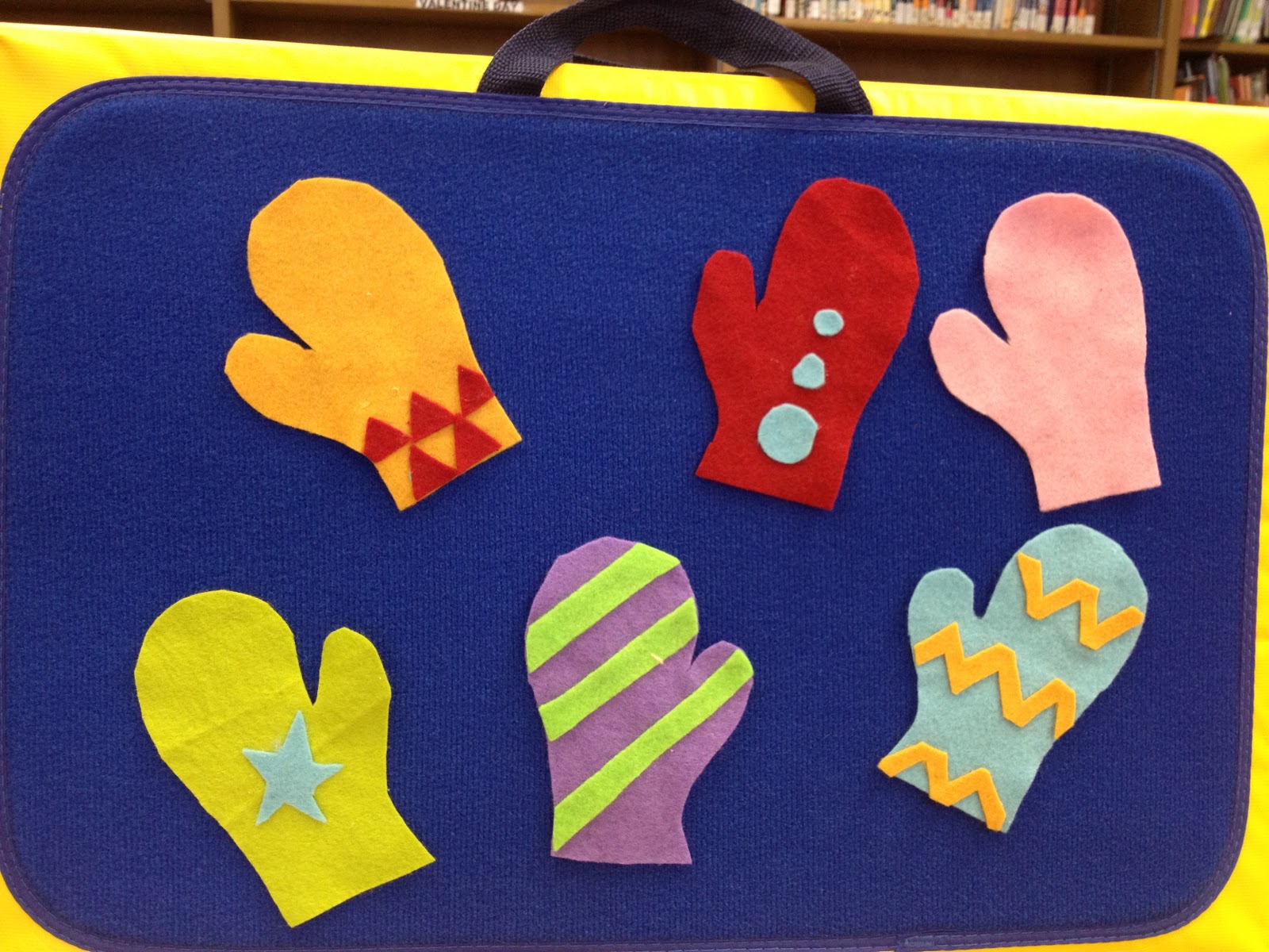 In the Children's Room: Flannel Friday: Mitten Mates