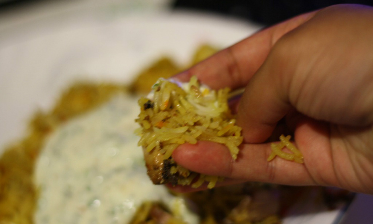 Awesomequotes4u.com: 3 Reasons Why Eating With Fingers Is Way More ...