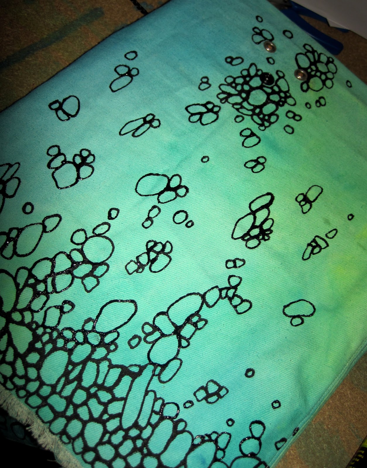 Tough skin.: Lizard Back Pack