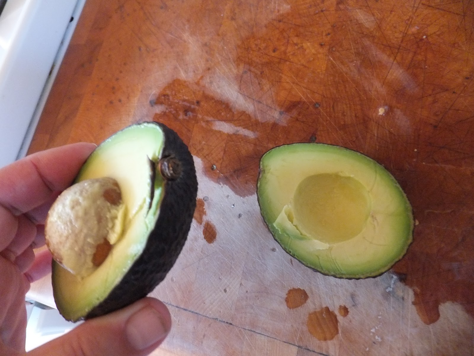Kott in the Garden: How to Peel, Seed, Chop an Avocado Without the Mess