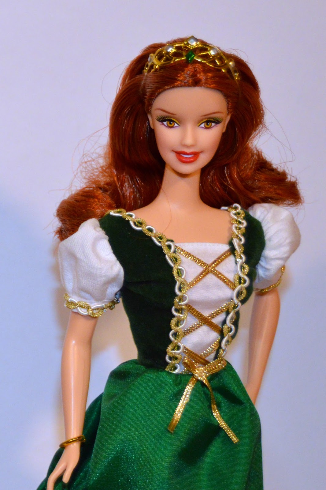 Mis Muñecas: BARBIE IRLANDA CELEBRA SAINT PATRICK'S DAY