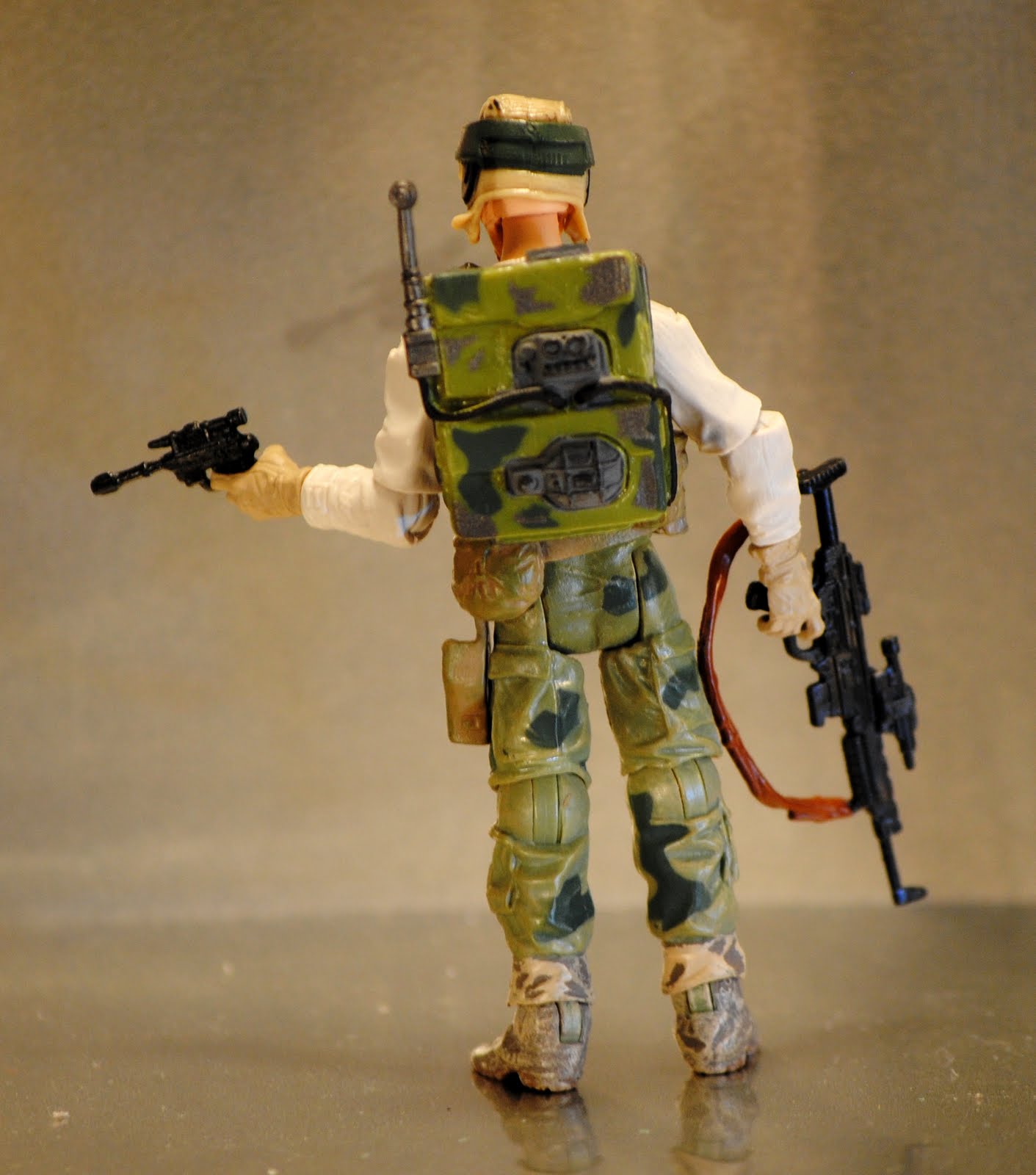 ACTION FIGURE EMPIRE: Endor Rebel Trooper: Pure Endor-ance!