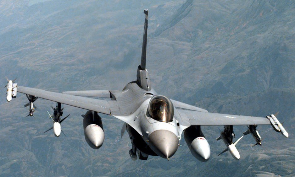 WARNA KEHIDUPAN: PESAWAT TEMPUR F-16 fighting falcon