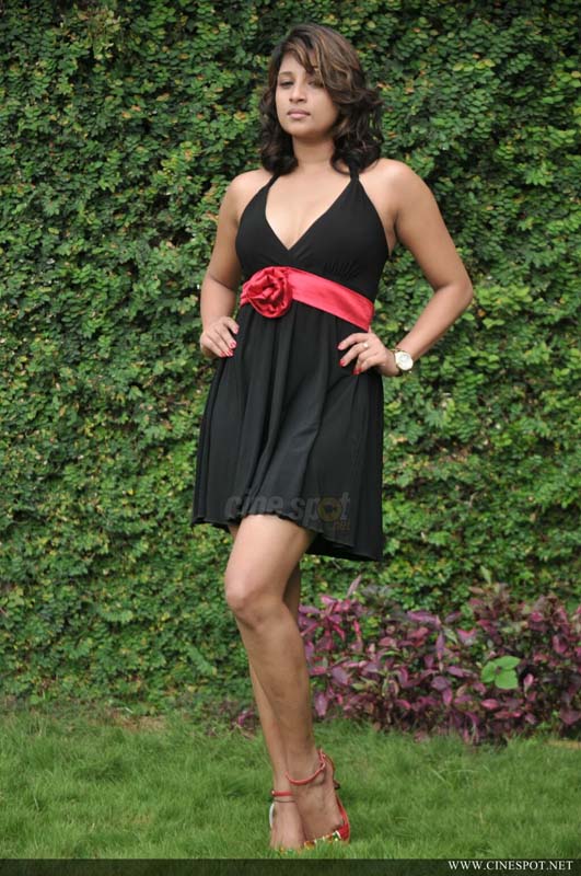 Sri Lankan Hot Actress and Models: Nadeesha Hemamali