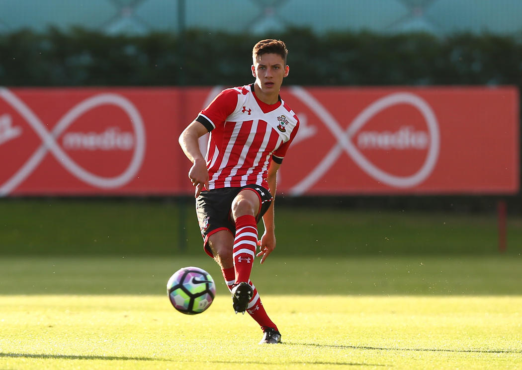 20 Pemain Muda Terbaik dari Masing-Masing Akademi Klub Premier League ...